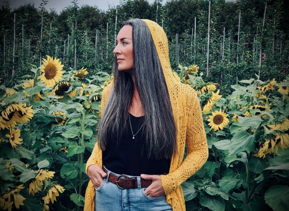 Amanda Keeley EPK - From The Strait